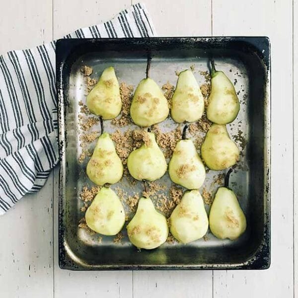 Perfect pears in caramel sauce - 4 ingredients! | Beautiful Living Made ...